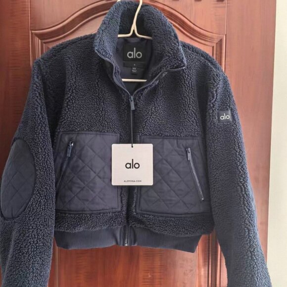 ALO Yoga | Jackets & Coats | Alo Yoga Sherpa Edge Bomber Bomberstyle ...
